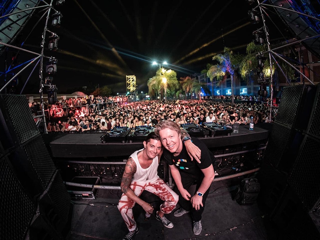 Dünyanın En Ünlü 15 DJ Performans Sanatçısı - Biletino Blog